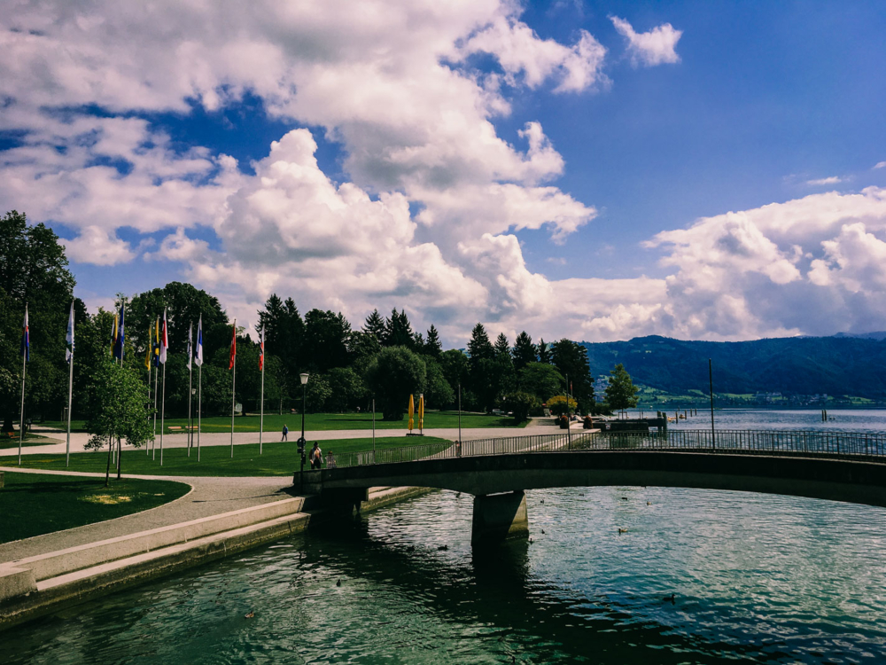 Scenic 2-hour bike ride around lake Lake Zug | tobinka